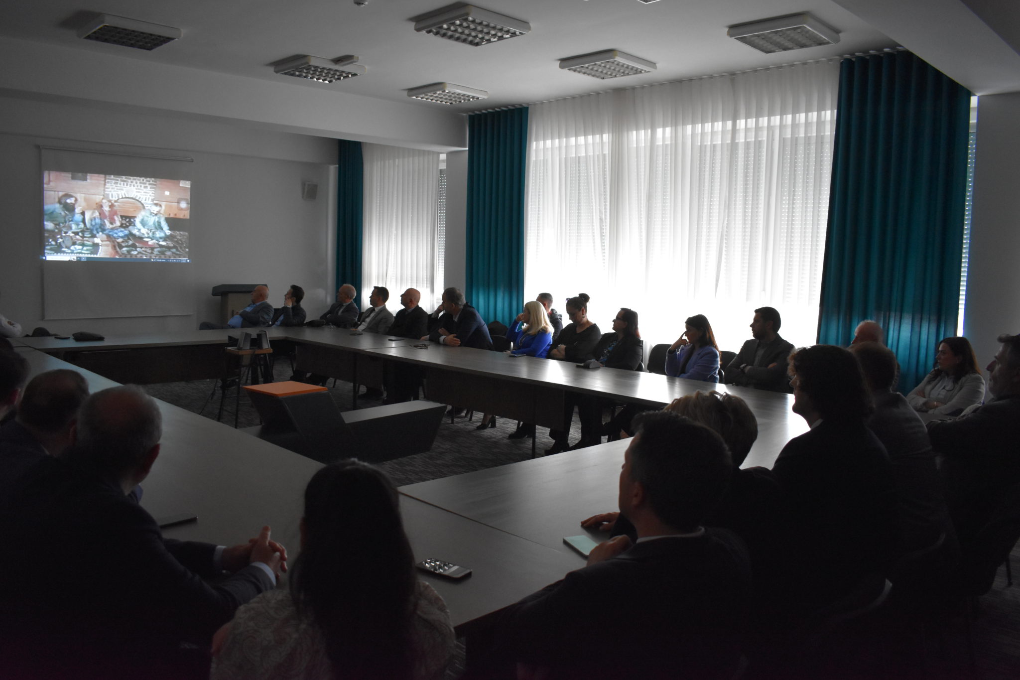 UShAF shënon 26-të vjetorin e Epopesë së Ushtrisë Çlirimtare të Kosovës ...