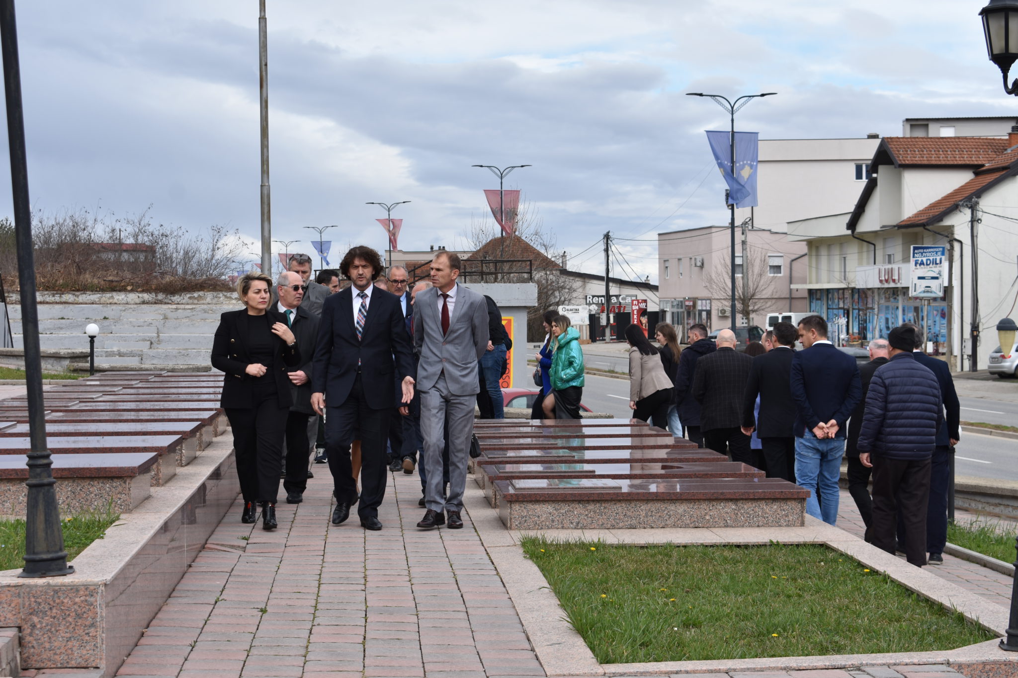 UShAF shënon 26-të vjetorin e Epopesë së Ushtrisë Çlirimtare të Kosovës ...