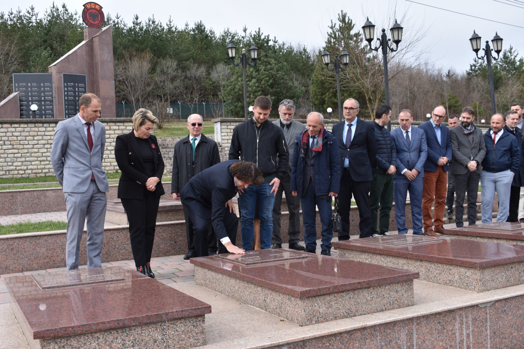 UShAF shënon 26-të vjetorin e Epopesë së Ushtrisë Çlirimtare të Kosovës ...